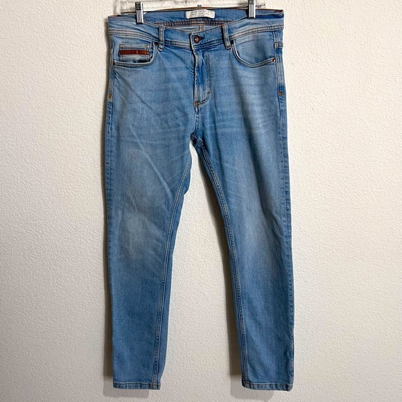 Zara | Jeans | Zara Man Dw Co Faded Blue Distressed Slim Comfort ...
